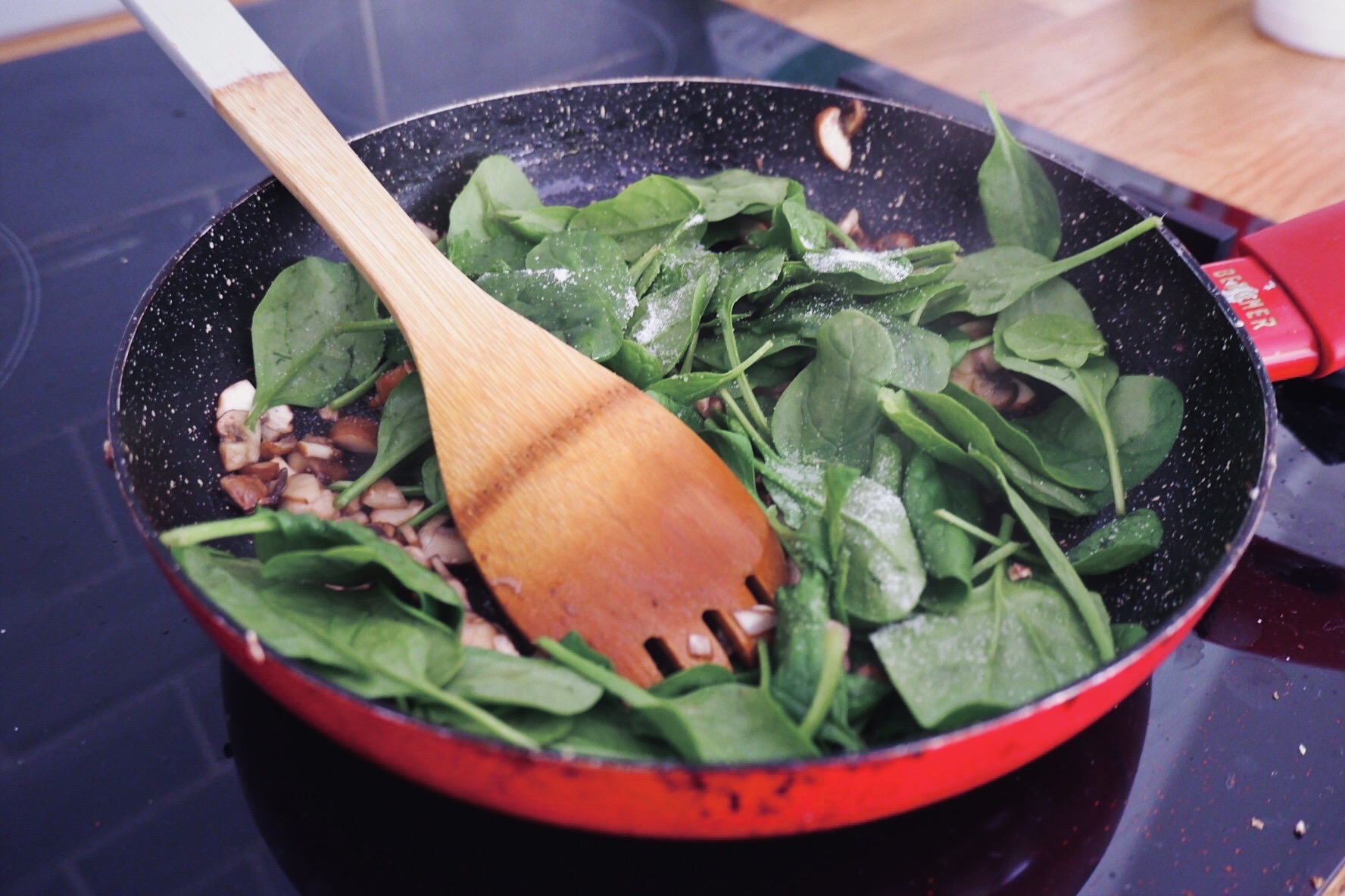 Mushroom, Spinach & Ricotta Puff Pastry | Slapdash Cooking