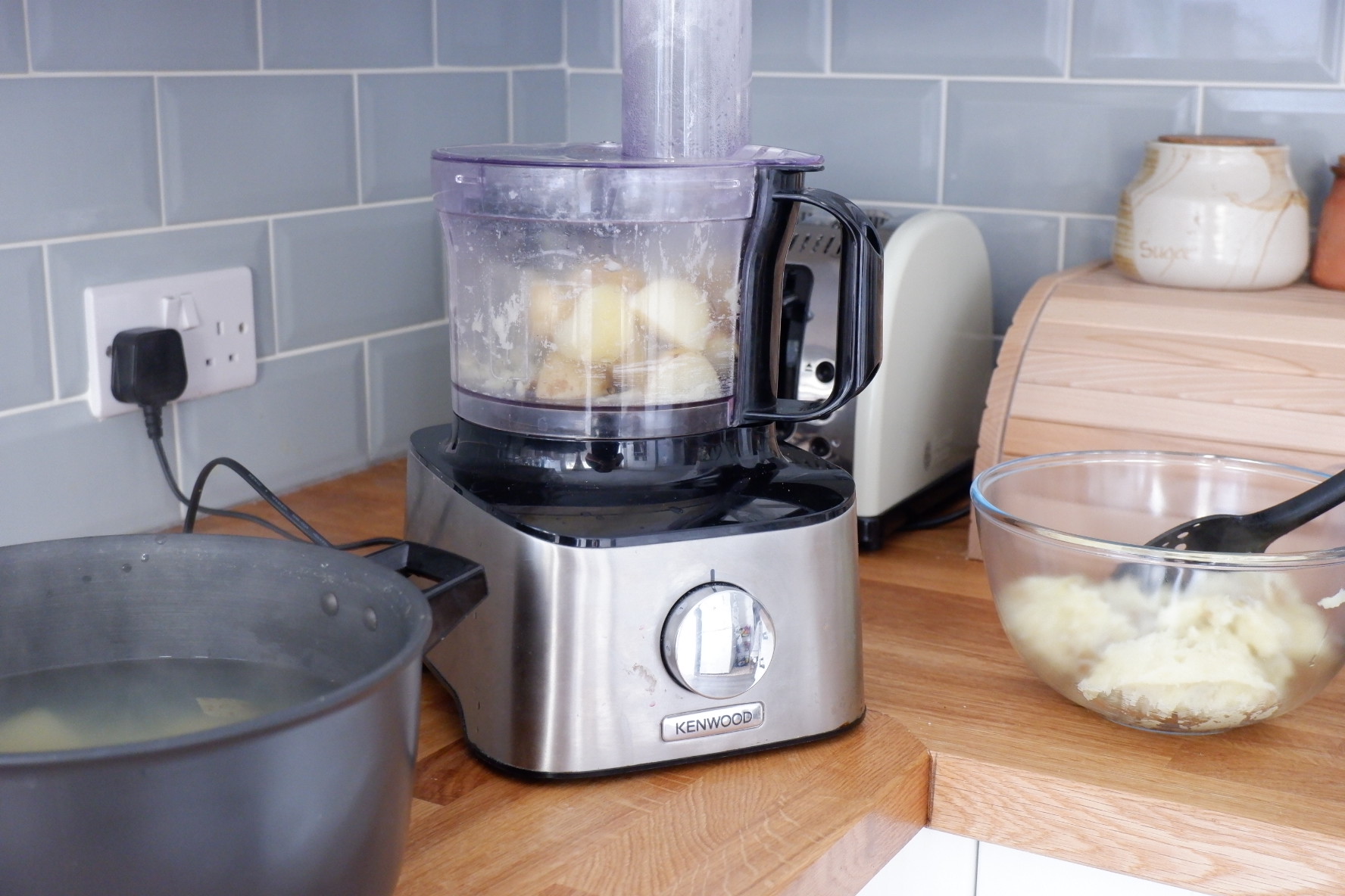 Veggie Meatballs with Mash | Slapdash Cooking